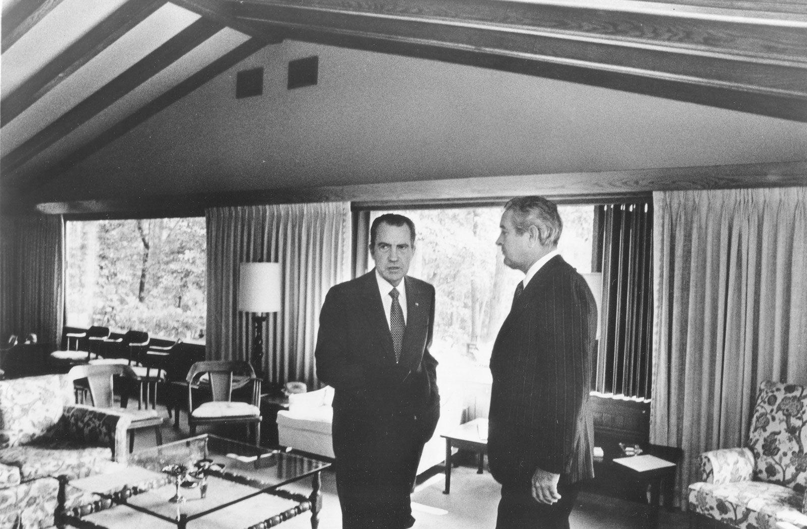 Book Review: Three Days at Camp David by Jeffrey E. Garten - IMF F&D